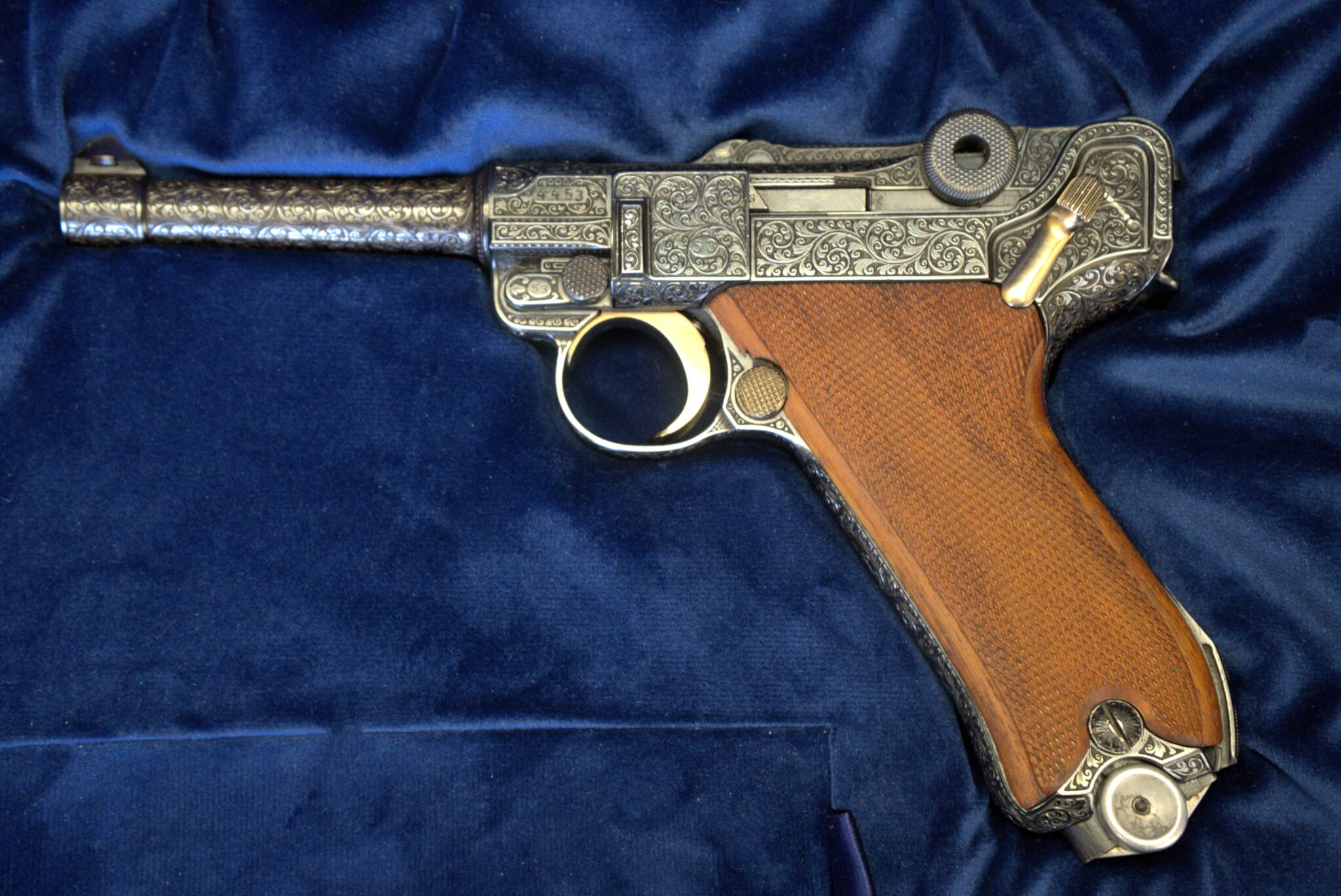 DWM Luger P08 | 1917 | Engraved | Luxus Capital