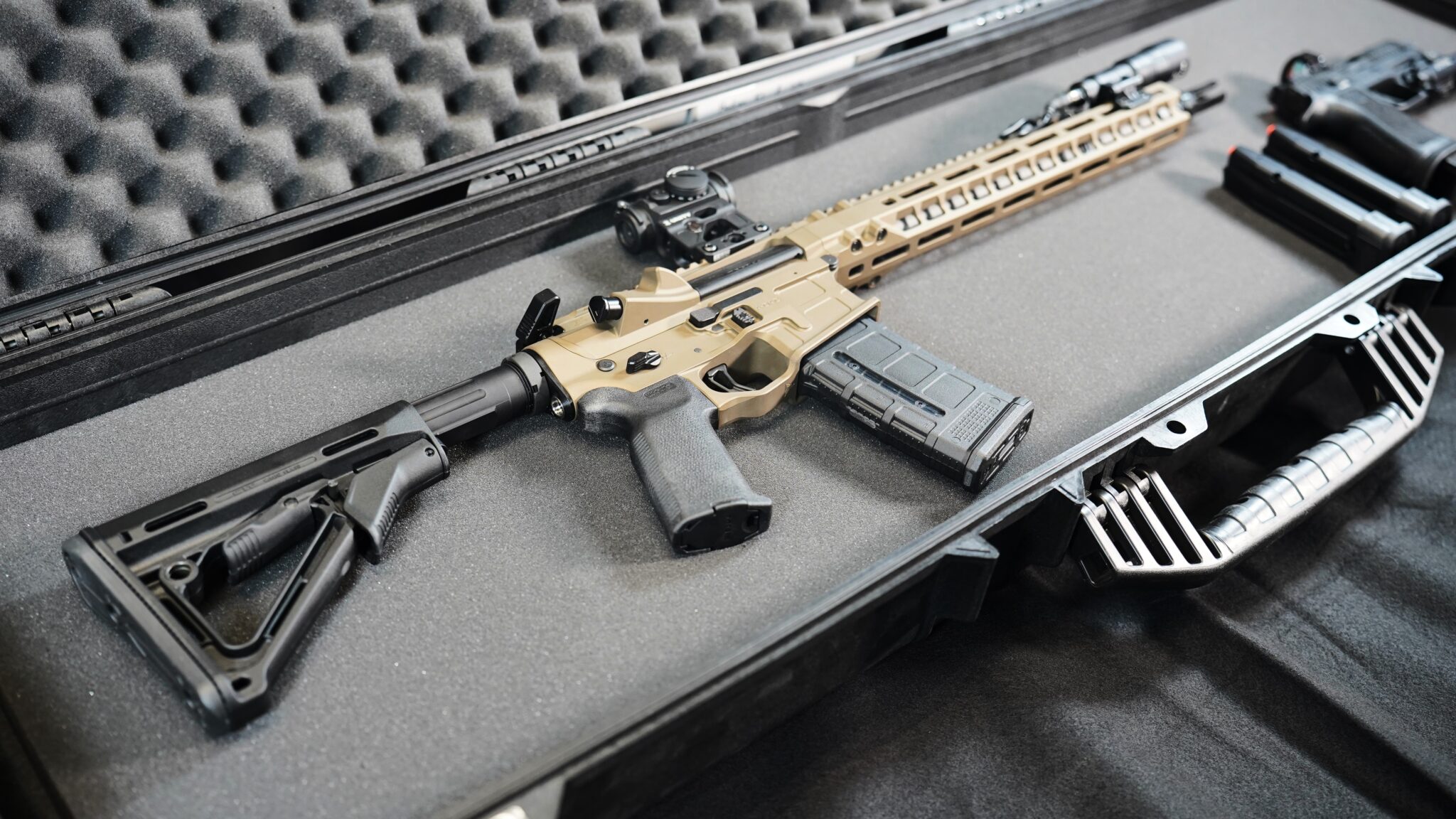 Radian R1 & Sig Sauer P320 | Tactical Kit | Luxus Capital